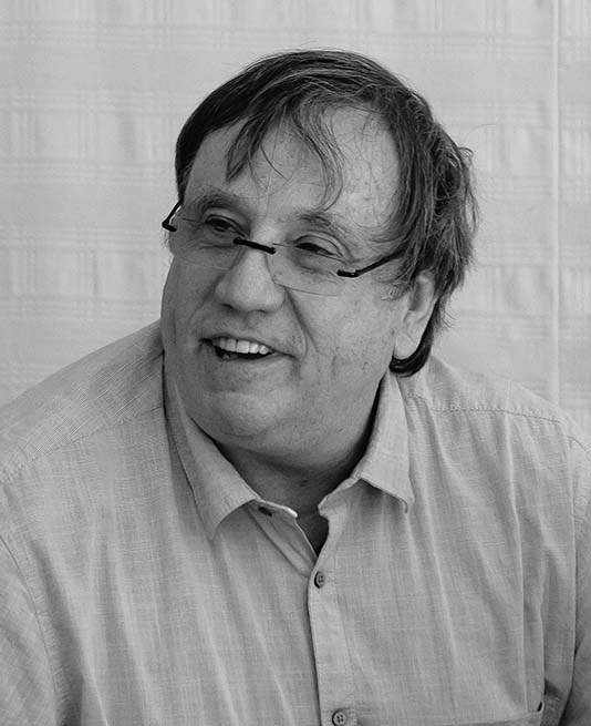 JET extends its condolences on the passing of Prof Charles Simkins ...